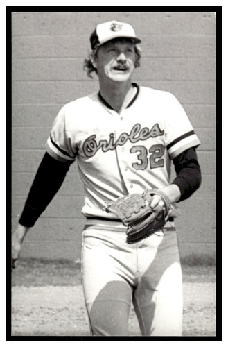 Joe Kerrigan (1978) Baltimore Orioles Vintage Baseball Postcard Rd6 | eBay
