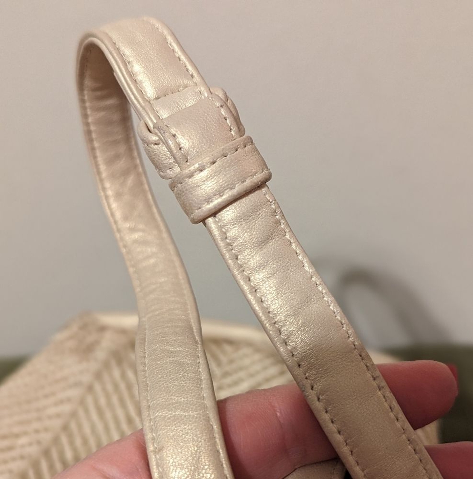 Sharif Vintage Cream Crossbody Bag Purse Made in USA - Gem