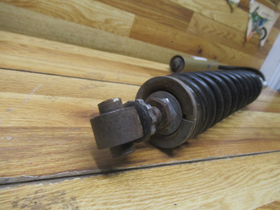 YZ 125 YAMAHA *1981 YZ 125 1981 REAR SHOCK | eBay