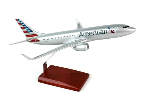 American Airlines Boeing 737-800 New Hue N980AN Desk Top Model 1/100 SC ...