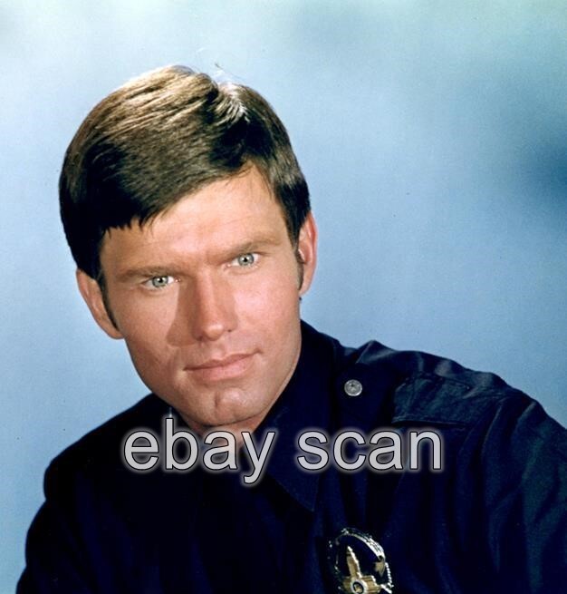 ADAM-12 OFFICER REED KENT MCCORD 8X10 PHOTO 8 | eBay