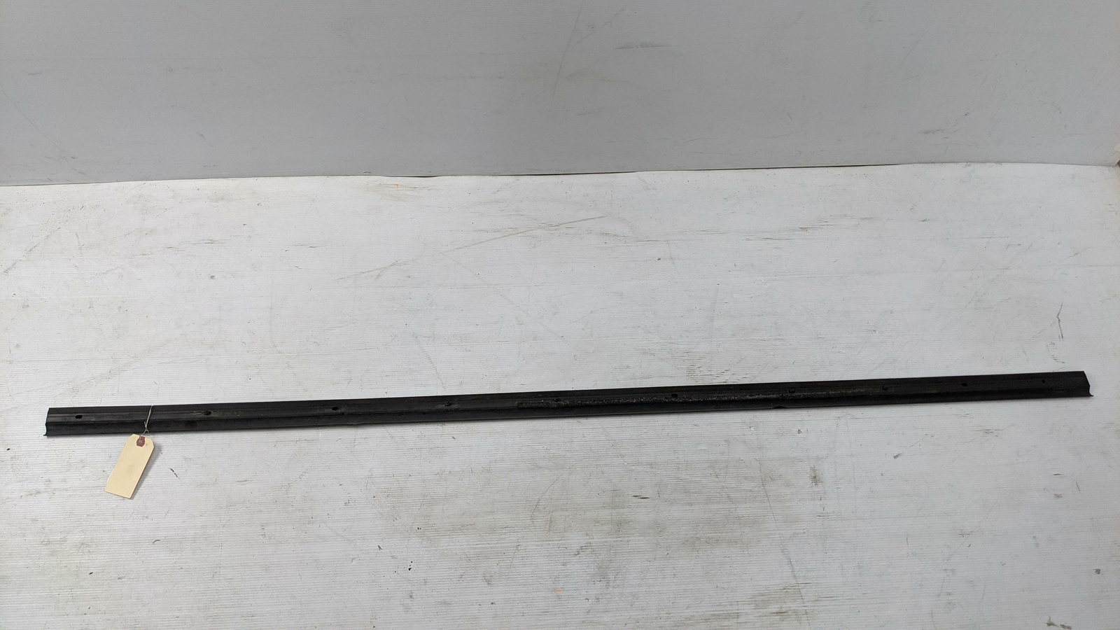 Front Right Door Lower Weatherstrip 2016 Nissan Murano 80838-5AA0B 2017 ...