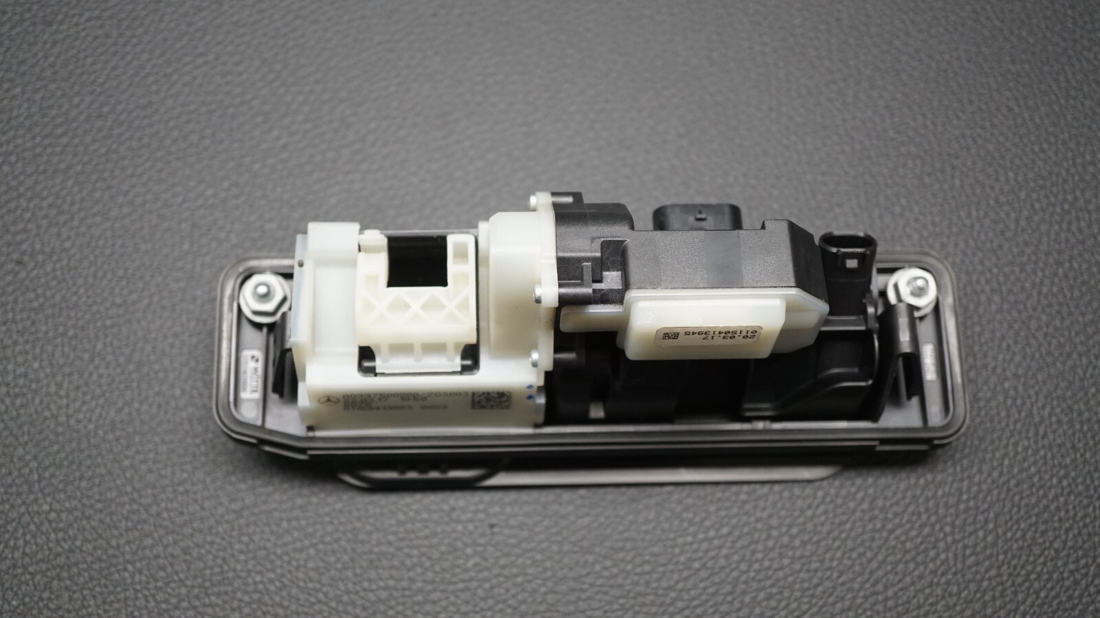 GENUINE 2017 MERCEDES BENZ E-CLASS W213 S213 TAILGATE RELEASE HANDLE ...