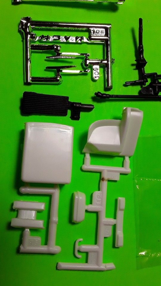 Mack DM800 Heavy Duty 1/25 cab body glass chrome parts interior seat ...