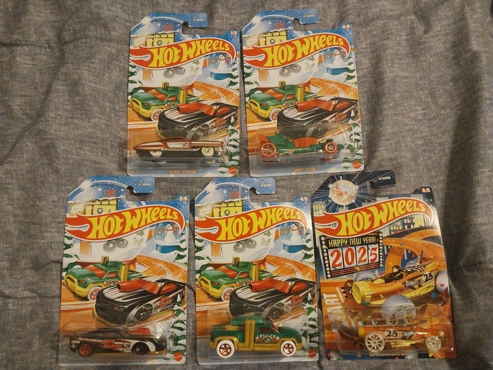 Hot Wheels 2024 Christmas Holiday Set 2025 Happy New Year Full set of 5 ...