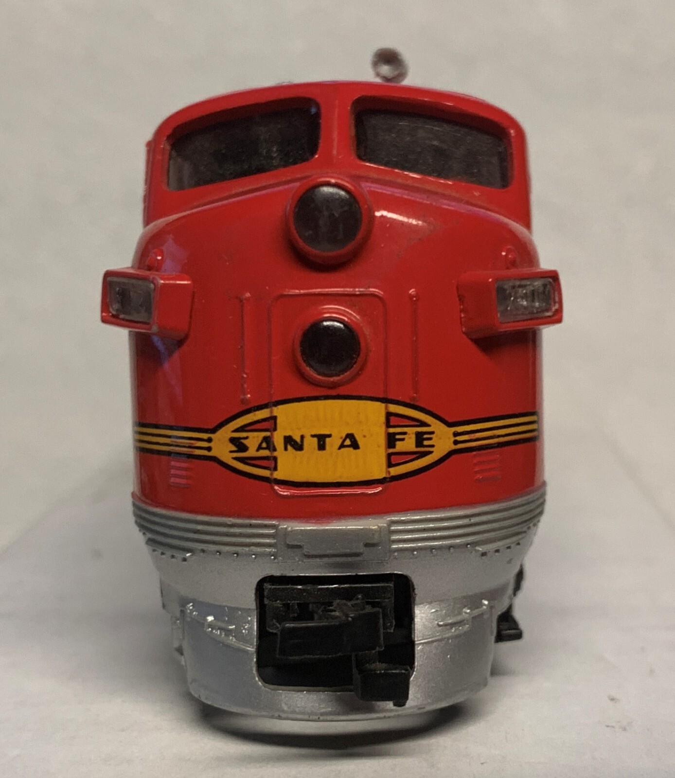 HO Scale Bachmann F9-A Santa Fe Powered Diesel Locomotive #307 | eBay