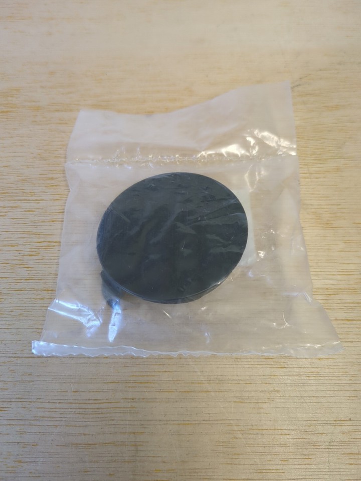 New Genuine Toyota AURIS 2008-2010 Front Left Towing Hook Eye Cover ...