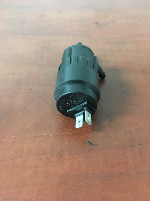 Peterbilt PACCAR 066011A Windshield Washer Pump 370 330 335 Series ...