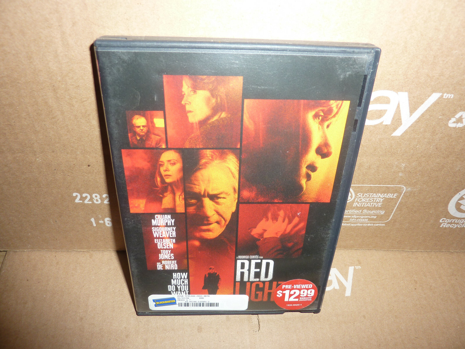Red Lights Cillian Murphy Sigourney Weaver Elizabeth Olsen Toby Jones ...