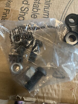 Genuine GM Parts 88965333 Lower Ball Joint | eBay