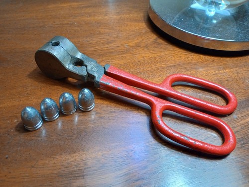 Dixie Gun Works ~ Bullet Mold ~ .558 diameter ~ Muzzleloader bullet ...