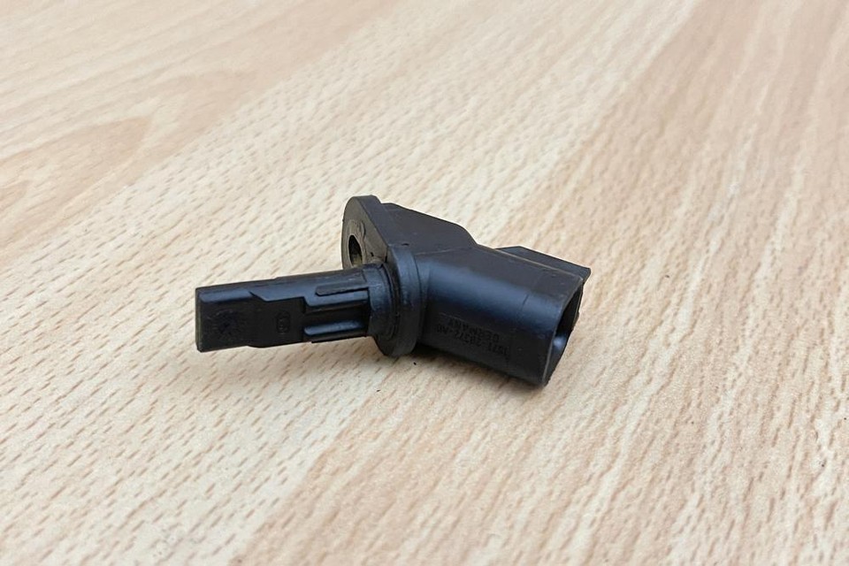 ABS SENSOR / WHEEL SPEED SENSOR Jaguar X-Type Front or Rear | eBay UK