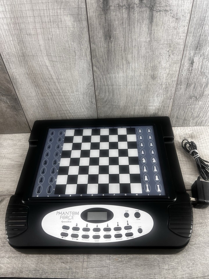 Phantom Force Excalibur Chess Set Electronic Self Moving Pieces ...