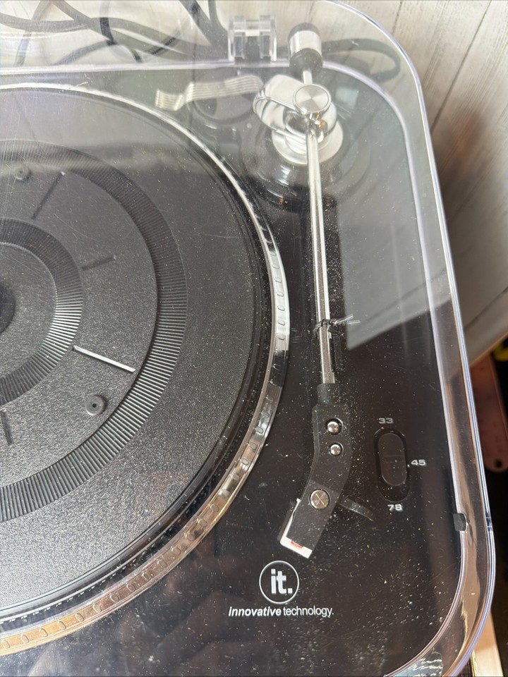 Innovative Technology ITUT-400 USB Turntable Record Player Vinyl to MP3 ...