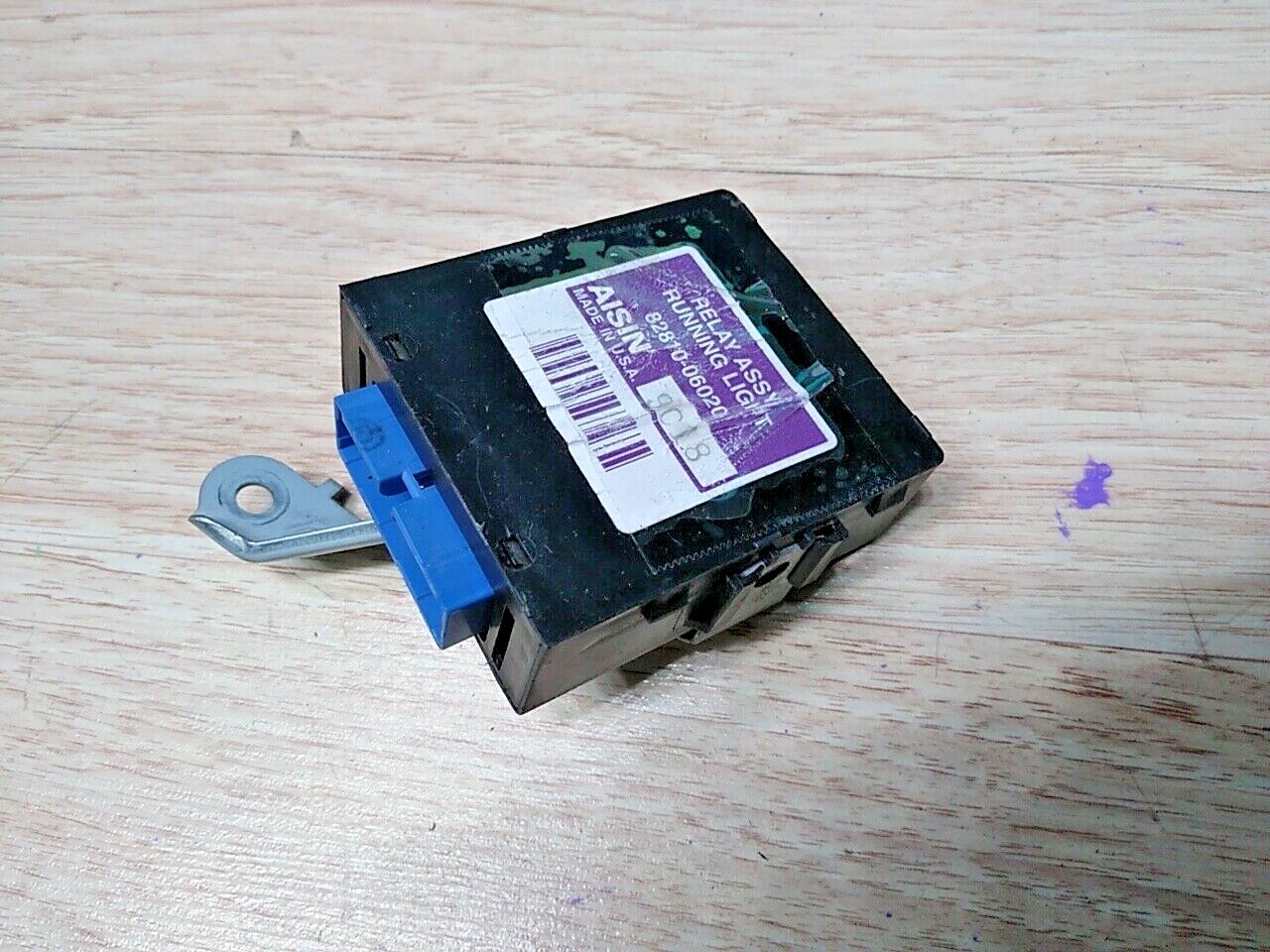 98-02 TOYOTA camry solara JAP xle relay running light 82810-06020 oem ...