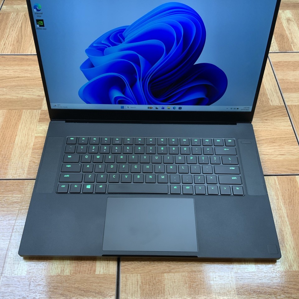 Razer Blade Intel i7-8750H 16GB RAM 512 GB SSD Win 11 Pro | eBay