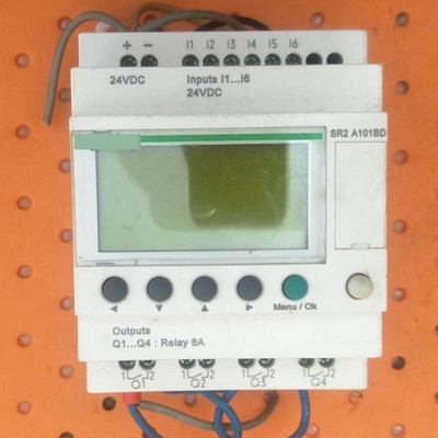 one brand used Zelio SR2A101BD SR2A101BD Fast Delivery #A6-29 | eBay