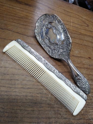 Vtg Women's Antique 2 Piece Silver Plated Brush and Comb Vanity Dresser ...