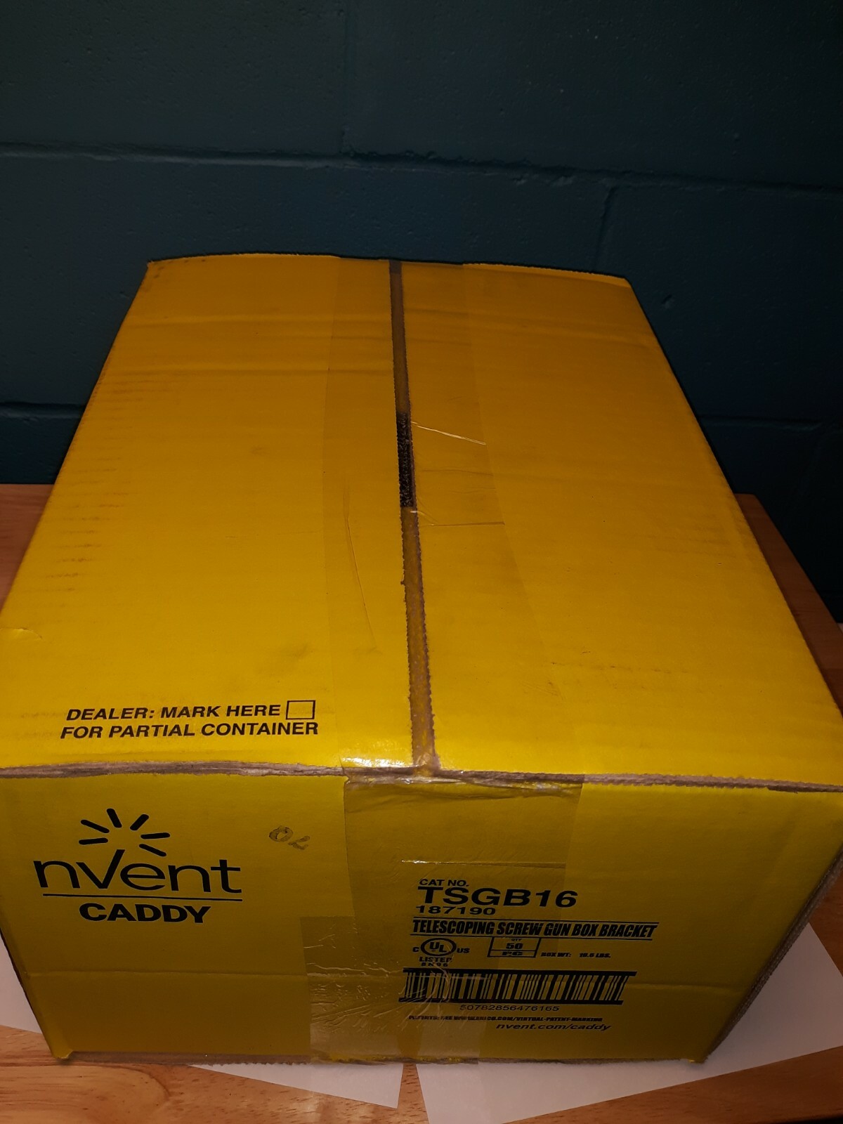 NVENT CADDY TSGB16 Mounting Bracket, Adjustable, 11" to 18" | eBay