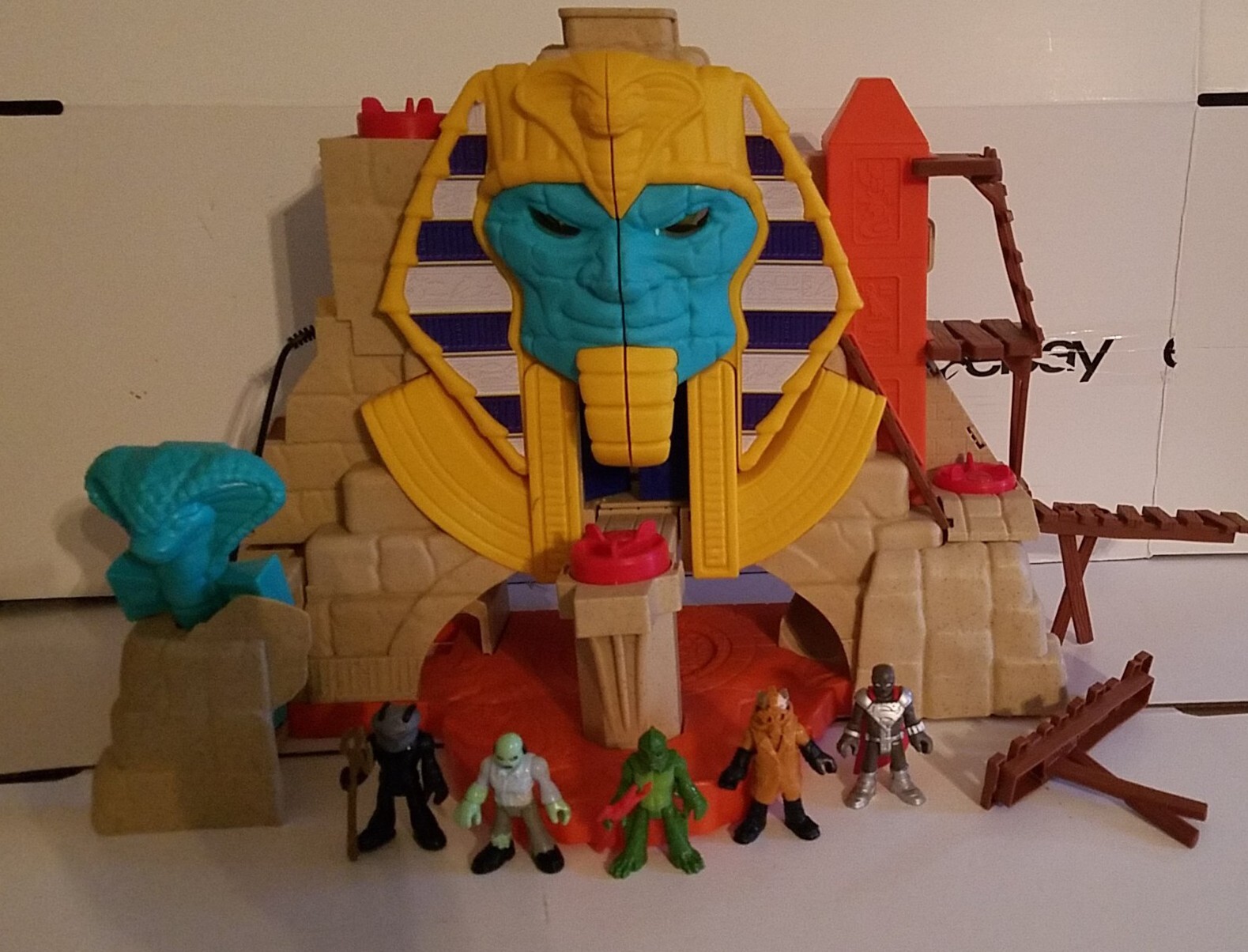 Imaginext Serpent Strike Egyptian Pyramid Sphinx Playset Pharaoh with 5 ...
