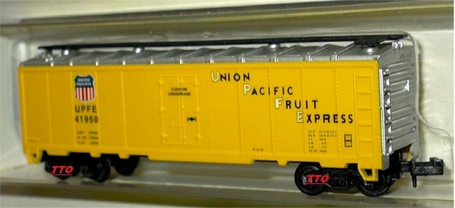 Model Power 3384 N Scale Union Pacific Fruit Express 40' Reefer Car ...