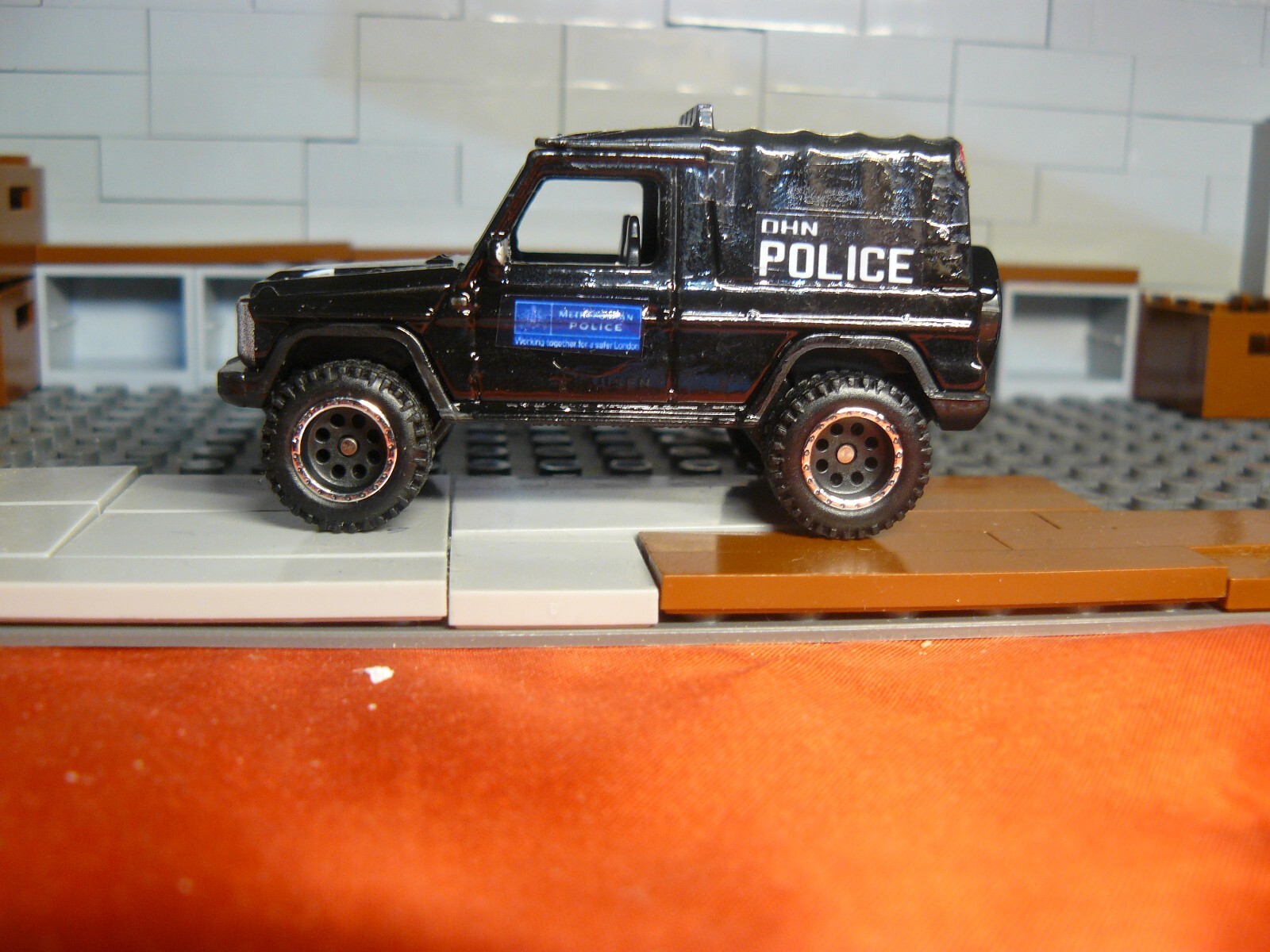 London England DHN Police SUV Custom 1:64 | eBay