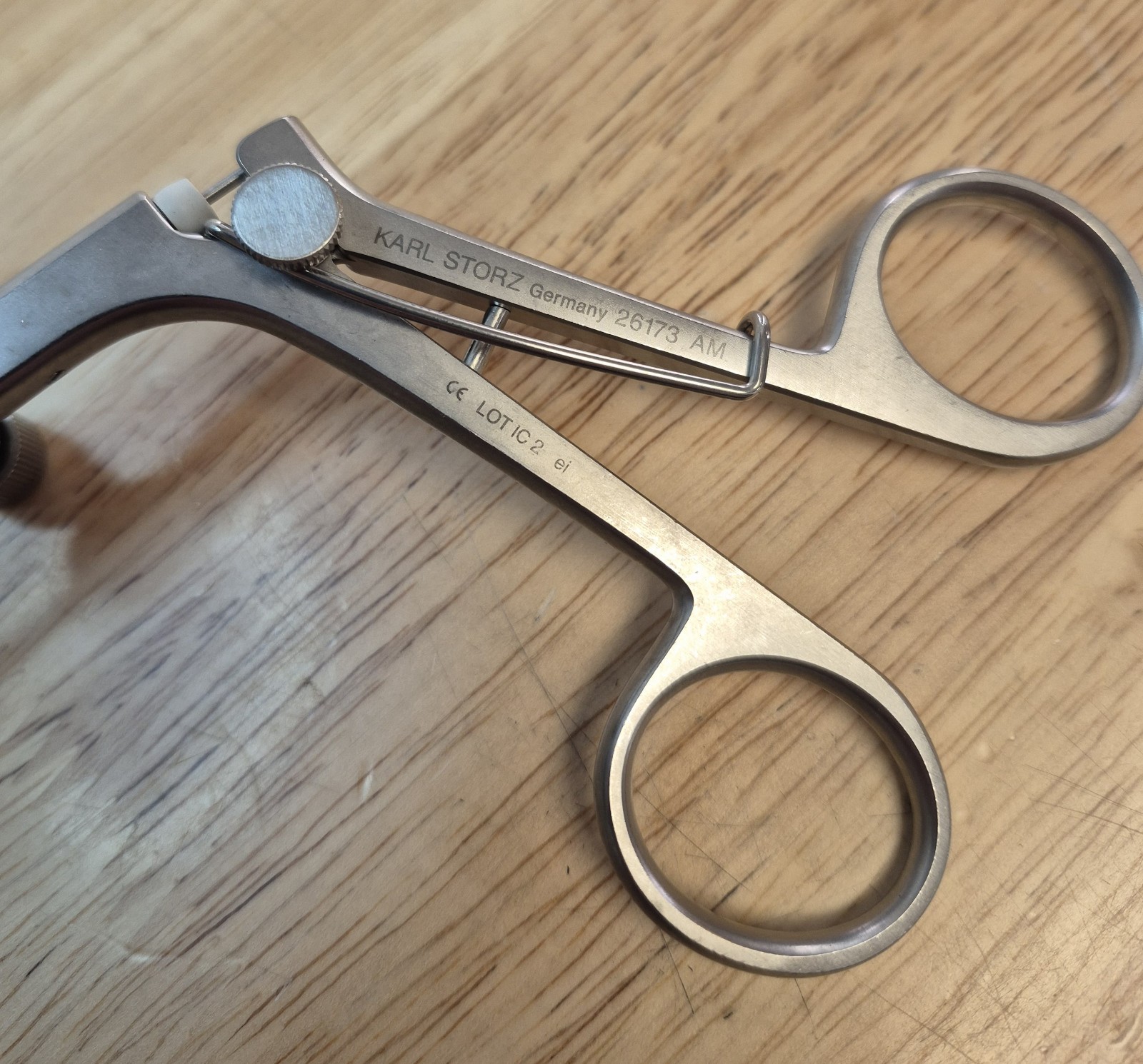 Karl Storz Berci Facial Closure Instrument (26173AM) for sale online | eBay