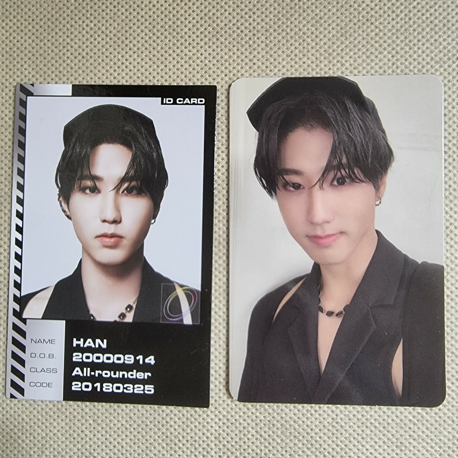 [STRAY KIDS] k-pop STRAY KIDS Official Mini | Grelly USA