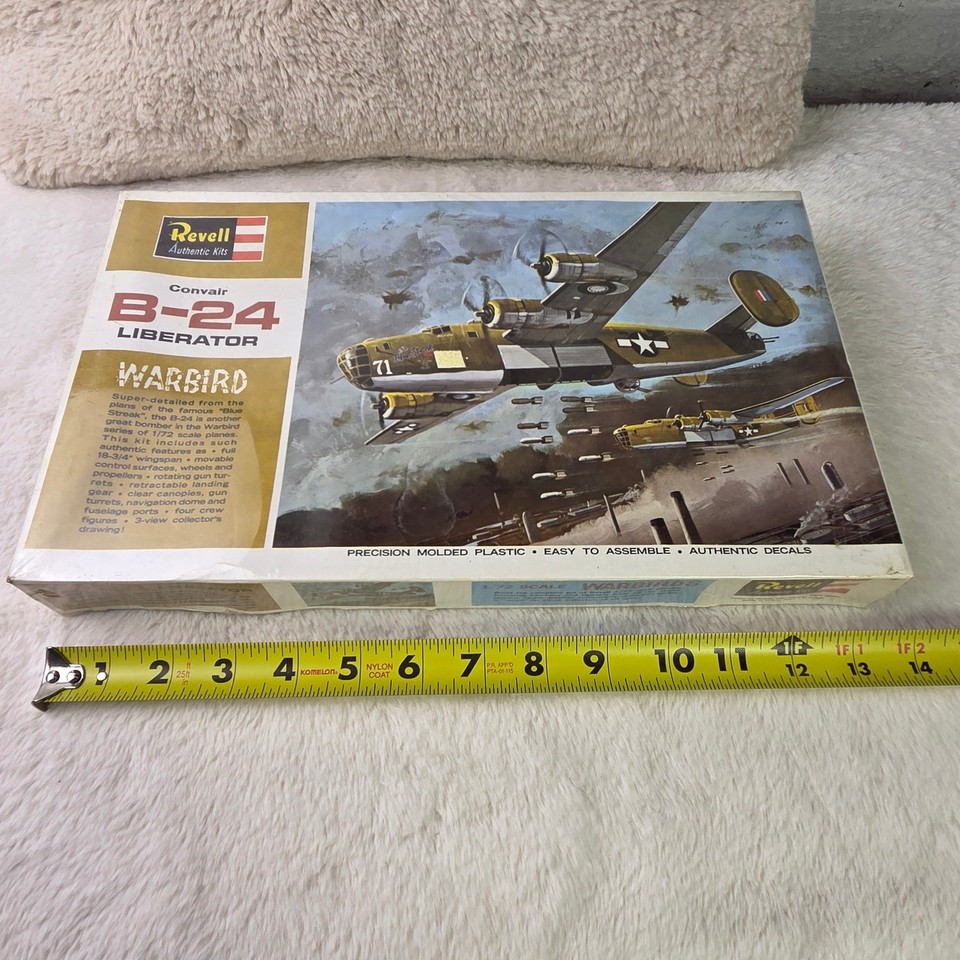 Revell Authentic Kits 1:72 Scale Convair B24 Liberator Warbird Model ...
