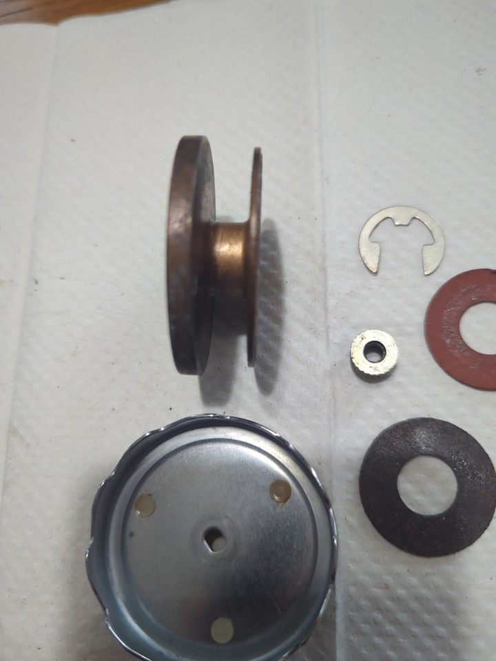 Vintage Heddon 120 Spin Cast Fishing Reel Spool And Spool Cap Inv #2374 ...