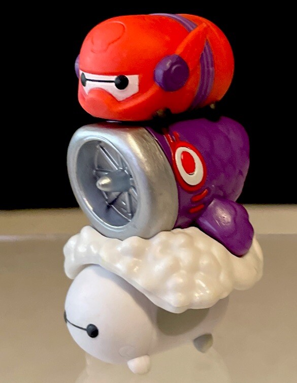 Disney Tsum Tsum *Big Hero 6* BAYMAX & BAYMAX ARMORED MEDIUM Figures W ...