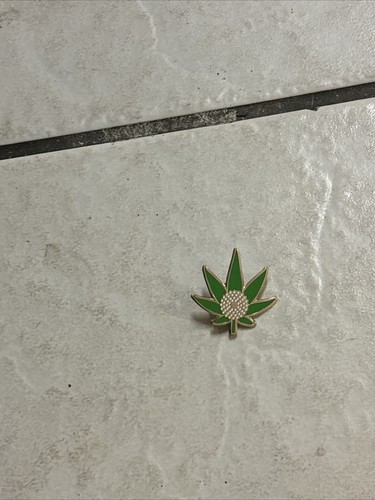Weed Leaf Pin Custom Lapel Pot Leaf - Weed Pins | eBay