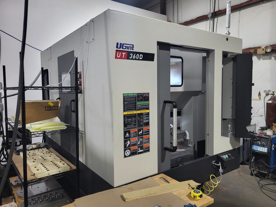 Ugint UT-360D Vertical Drill and Tapping Center, VMC, (2) Pallet, 4th ...