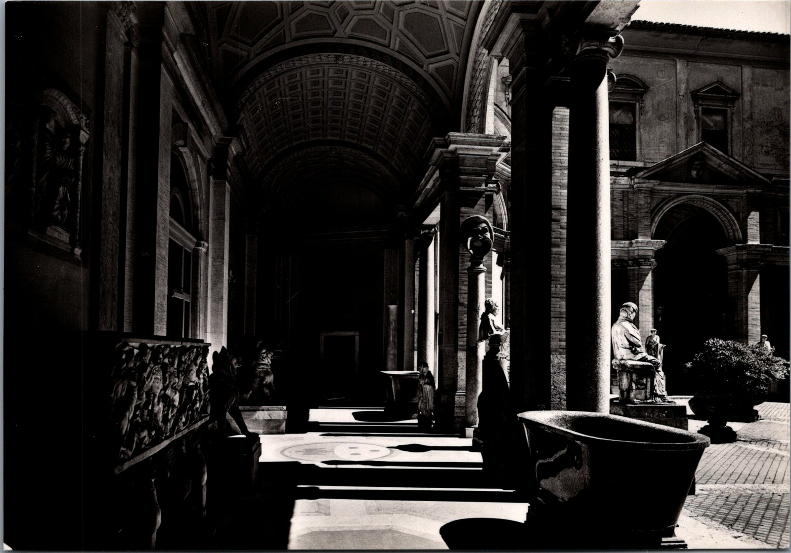 Vintage Postcard Beldevere Octagonal Courtyard View Sculpture Museum ...