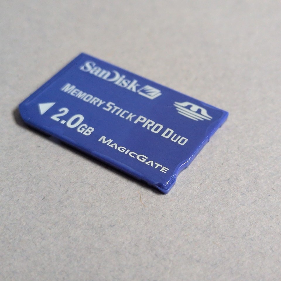2.0GB Sandisk Memory Stick Pro Duo Sony PSP Memory Card - Genuine Blue ...