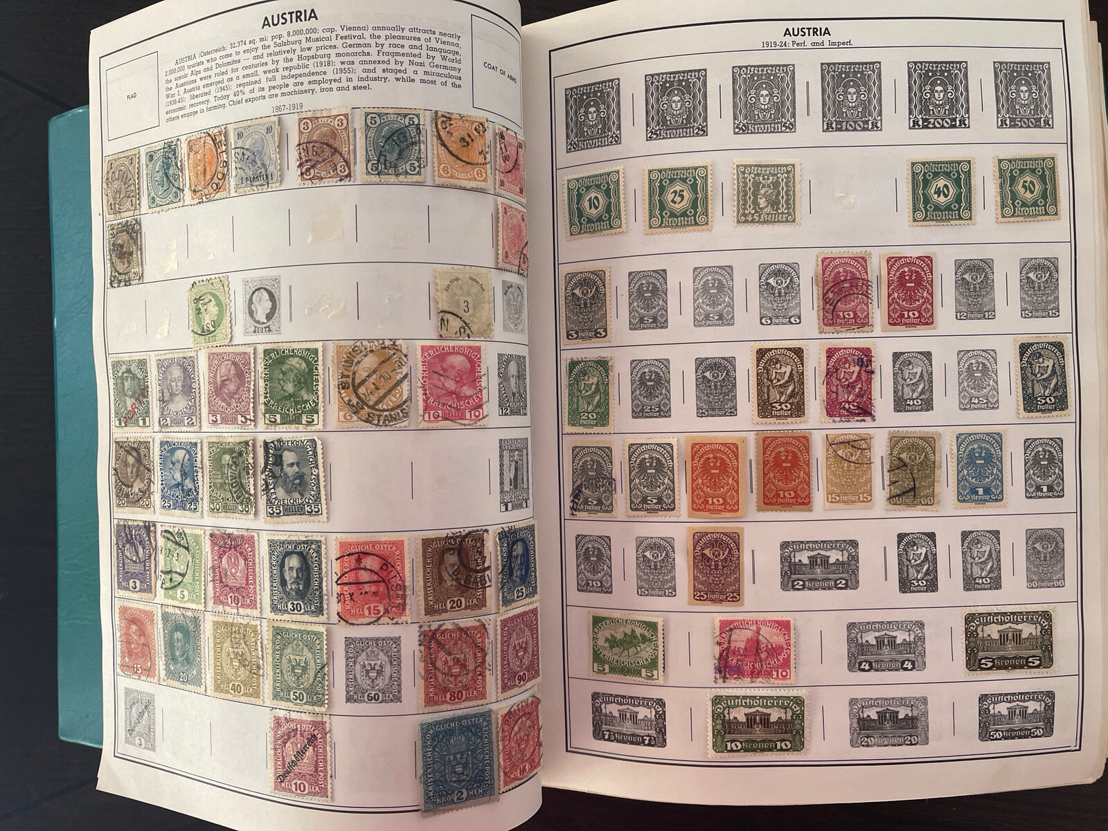 Harris Senior Statesman World Stamp Album (1860s-1970s) Over 3k Stamps ...