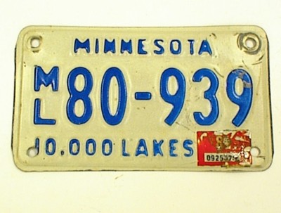 MOTORCYCLE LICENSE PLATE MINNESOTA ML80-939 10,000 LAKES WHITE BLUE | eBay