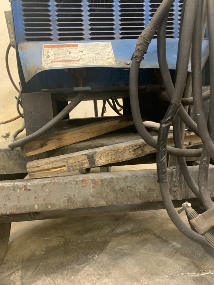 MILLER WELDER GOLDSTAR600SS KD379630 200/250/400 VOLT 3 PHASE W/ 3 ...