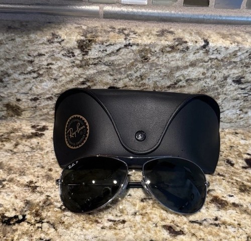 Ray-Ban Aviator & Black Case | eBay