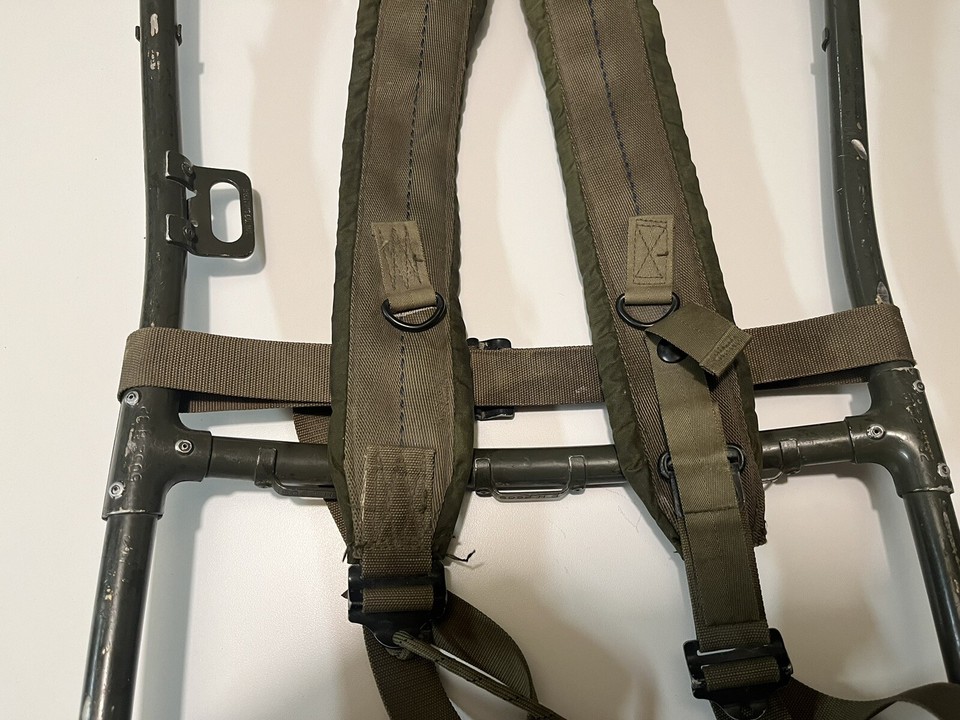 Vietnam US Lightweight Rucksack Frame P68 w/ Shoulder Straps Bunting Co ...