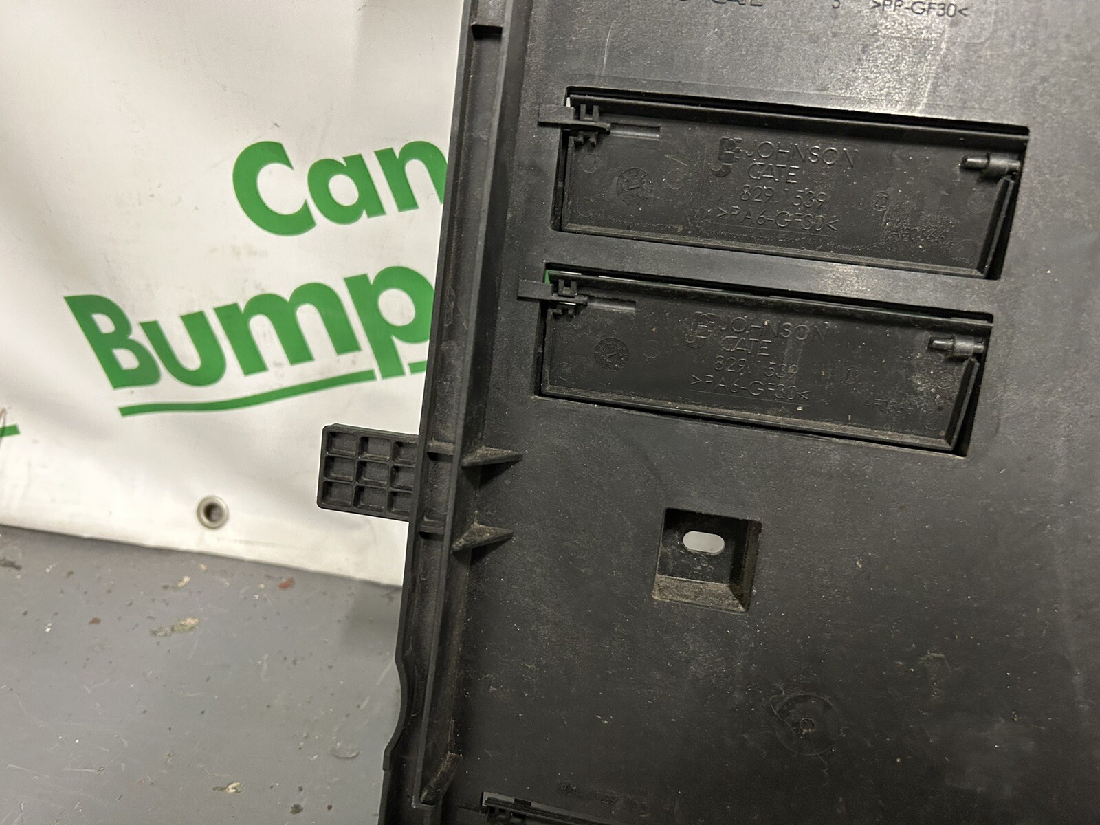 Peugeot 308 3008 5008 C4 Picasso Engine Radiator Fan Housing Genuine ...