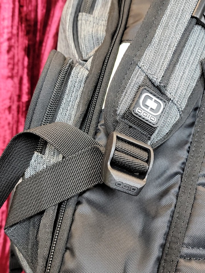 Nwt OGIO Metro Street Grey/black Backpack 8 External Pockets Audio Tech ...