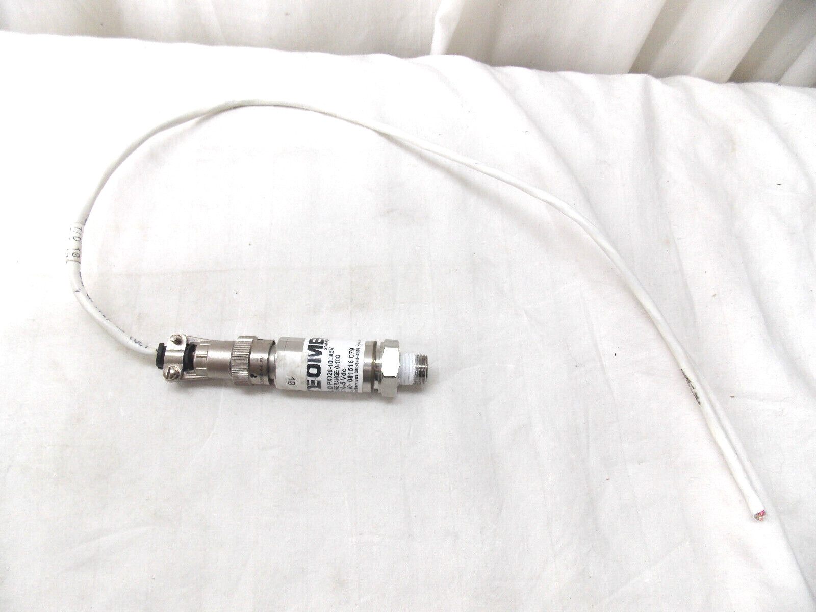 OMEGA PX329-100A5V Pressure Sensor, 100 psi, 30 VDC, 1/4" - 18NPT | eBay