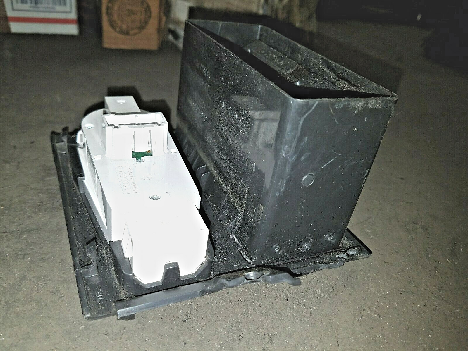 Volvo Headlight Dimmer Switch 20953578-P07 + Vent 3175581 | eBay