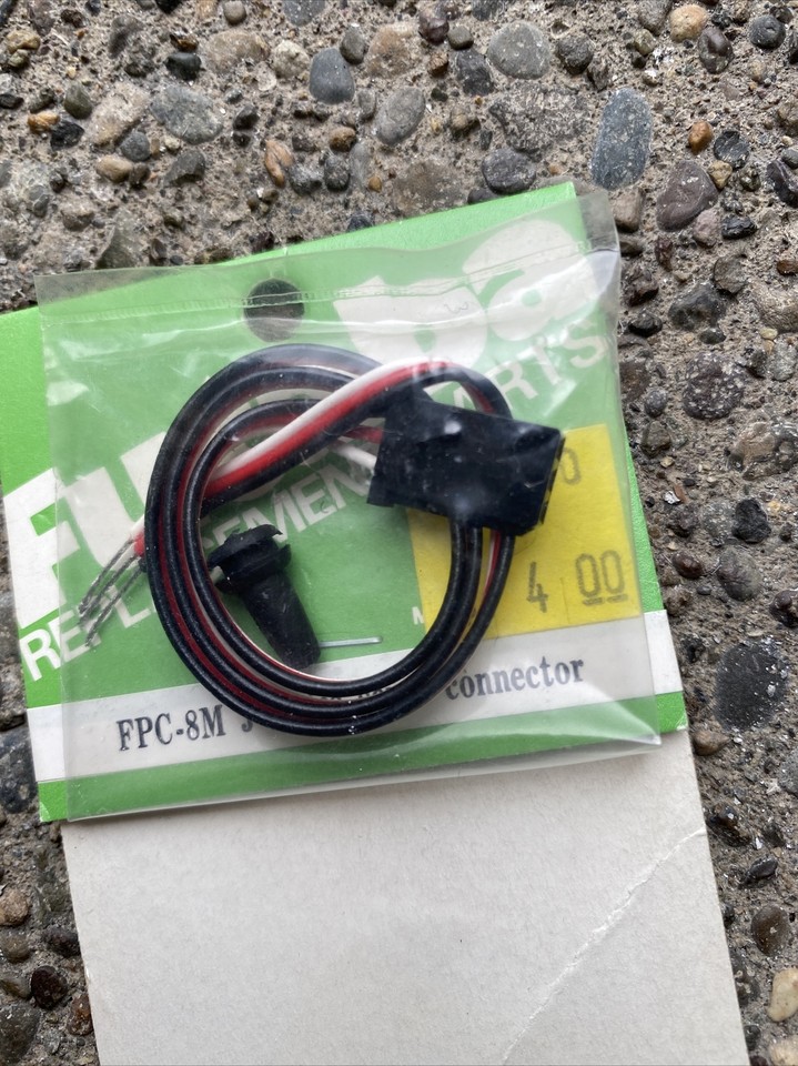 Futaba J Series Servo Connector FPC-8M | eBay