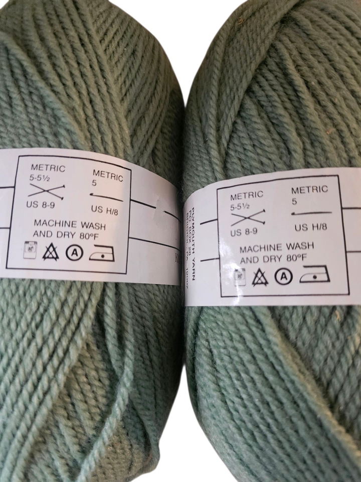 2 skeins PLYMOUTH Encore Green # 1232 Worsted YARN 75% acrylic 25% wool ...