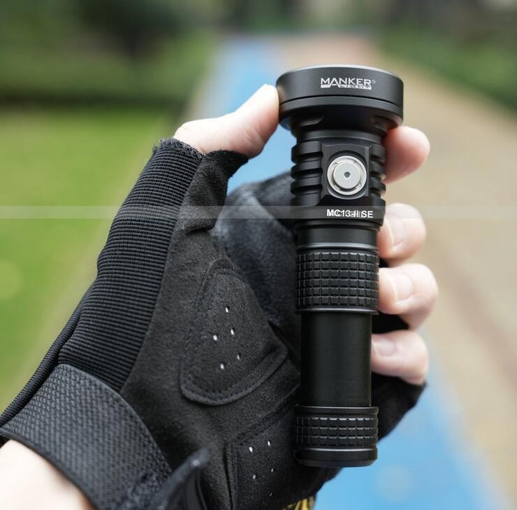 Mankerlight MC13-II-SE Spot LED EDC Flashlight 4500 Lumen 600 Meter ...