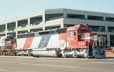 ATSF SD45-2 - Number - 5700 w/Another Bi-Cent. - DUPE - KR - ra1x499 | eBay