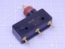 Truck Jake Jacobs Brake Micro Switch 18188 or Cummins 3871549 855 Big ...