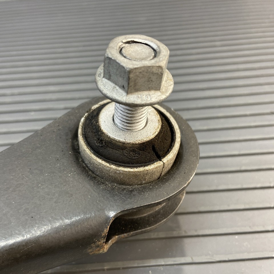 2016-2024 BMW X2 F39 FWD Rear Left Spindle Knuckle Hub Carrier 72k ...